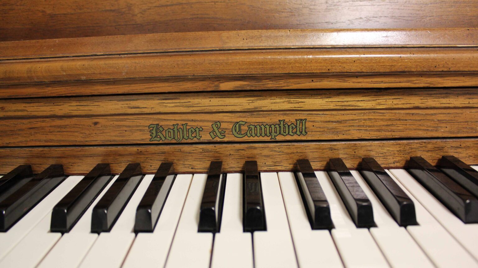 Kohler & Campbell 38" Spinet Piano