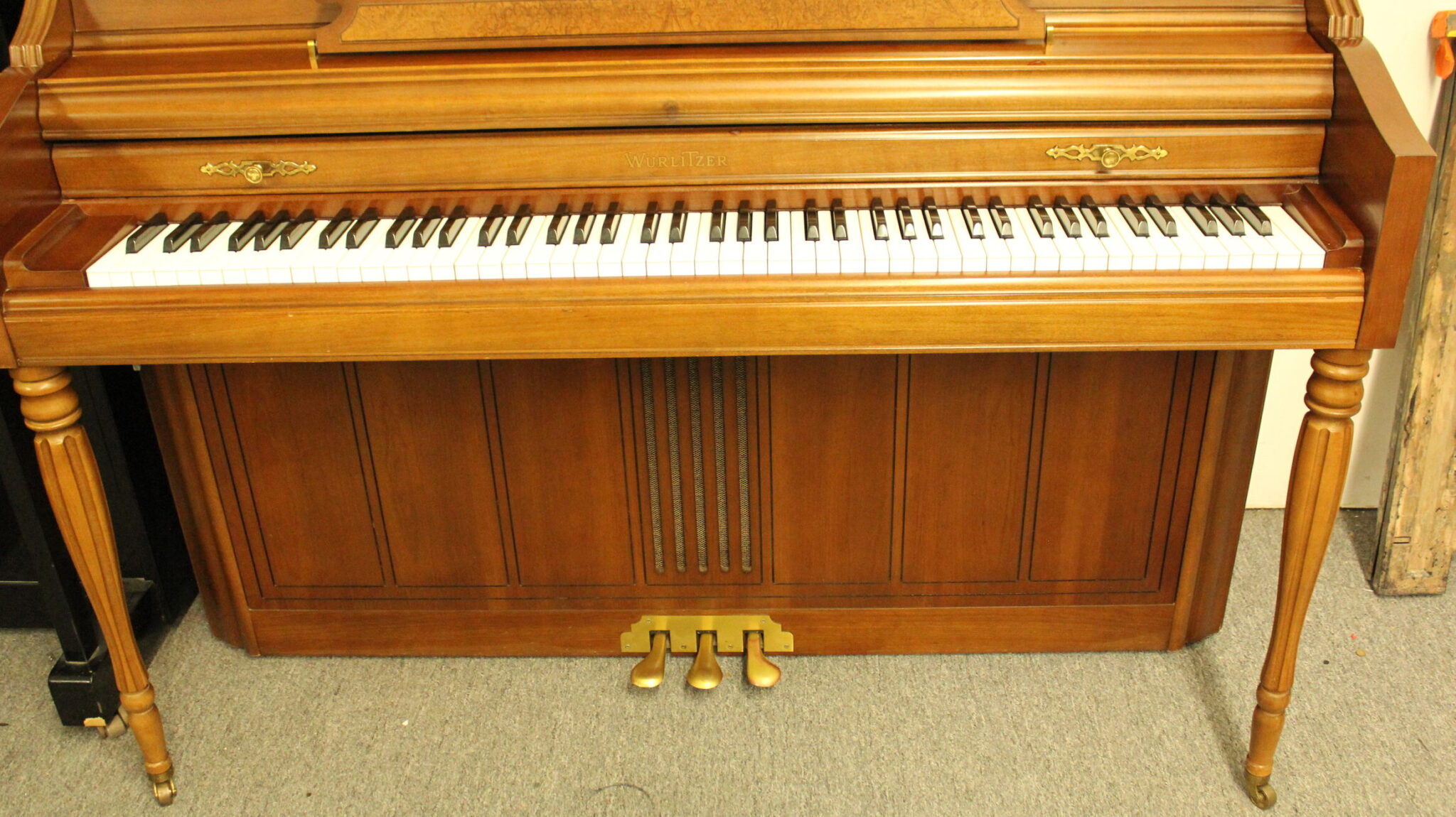 Wurlitzer 43" Console Piano - B Natural Pianos
