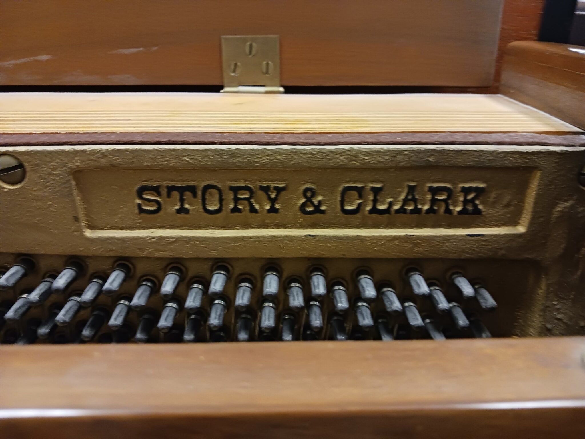 Story & Clark Console Piano - B Natural Pianos