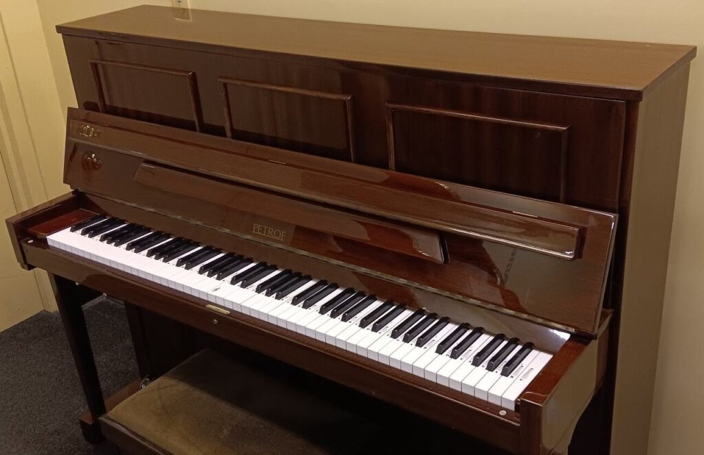 Petrof 47” Professional Upright Piano - B Natural Pianos